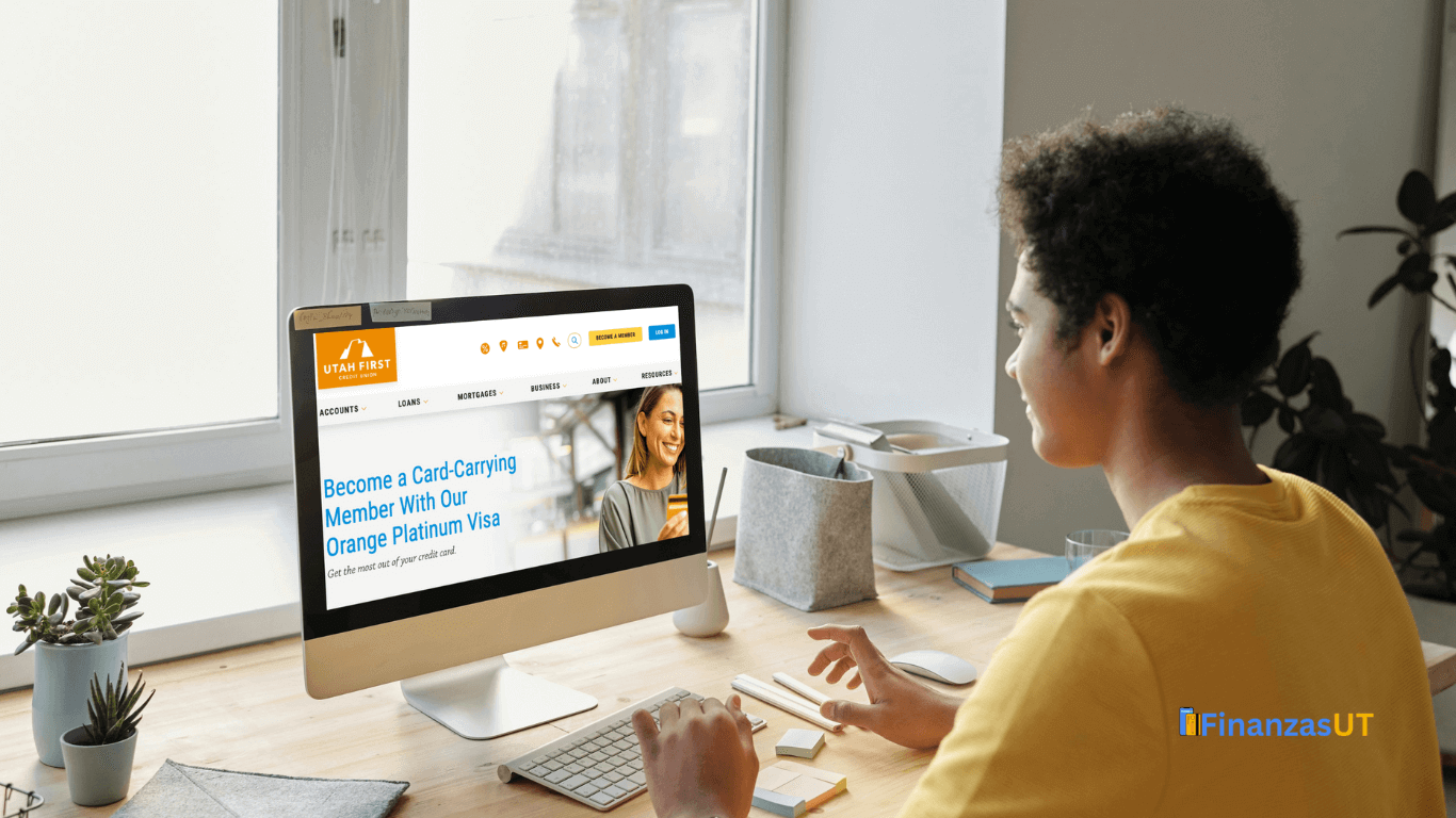 Tarjeta de crédito Orange Platinum de Utah First Credit Union.